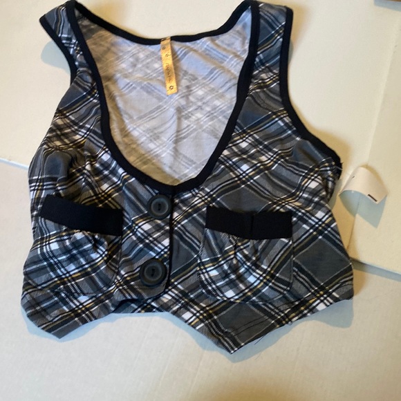 Papaya | Jackets & Coats | Nwt 200s Papaya Blackgray Plaid Vest | Poshmark